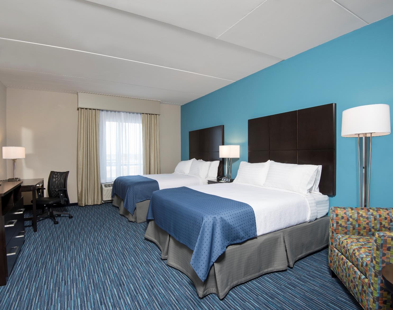 Holiday Inn Indianapolis Airport | Holladay Properties