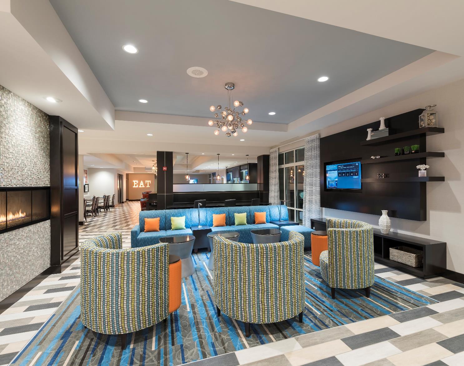 Holiday Inn Indianapolis Airport | Holladay Properties